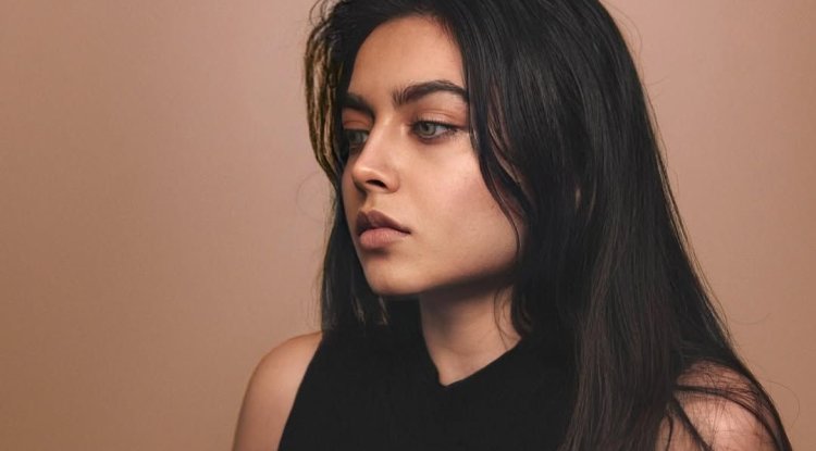 Zara Dar Biography: Wiki, Age, Height, Boyfriend, Family, Photos and ...