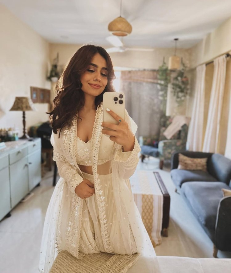 Shrishti Ganguli Rindani Biography: Wiki, Age, Height, Boyfriend ...