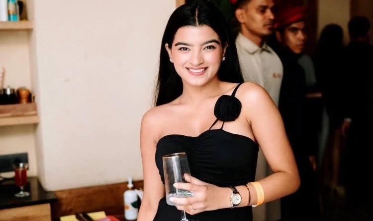 Mahima Seth Biography: Wiki, Age, Height, Boyfriend, Family, Photos ...